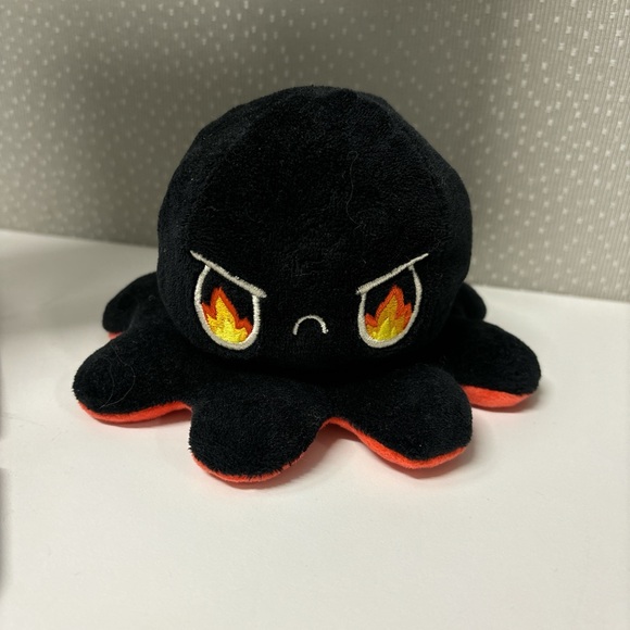 Teeturtle | Toys | Teeturtle Angry And Rage Reversible Octopus | Poshmark